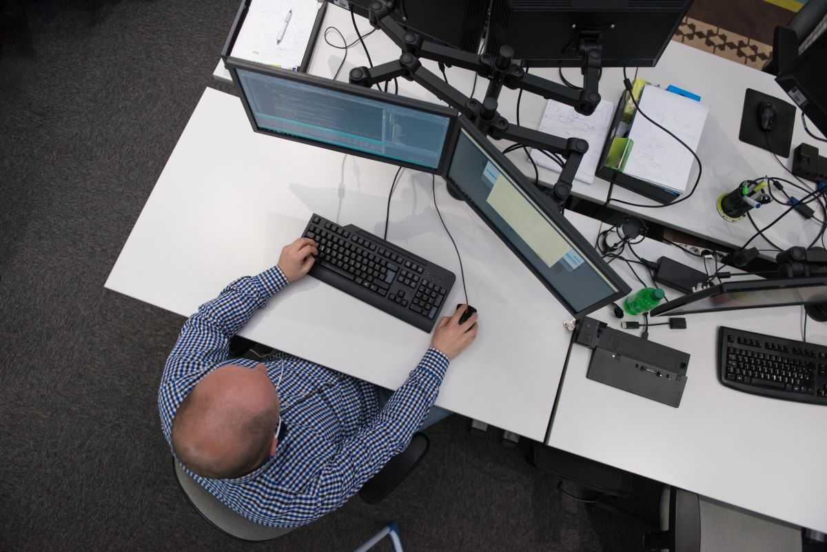 Development | Clean Commit